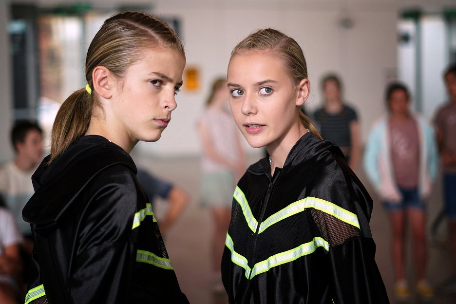 Hardball - Staties Time! (S02E10) (2021) | Galerie - Z epizody | ČSFD.cz