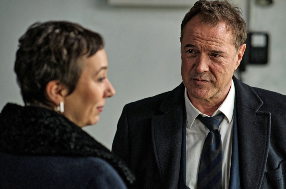 Euer Ehren - Episode 1 (E01) (2022) | ČSFD.cz