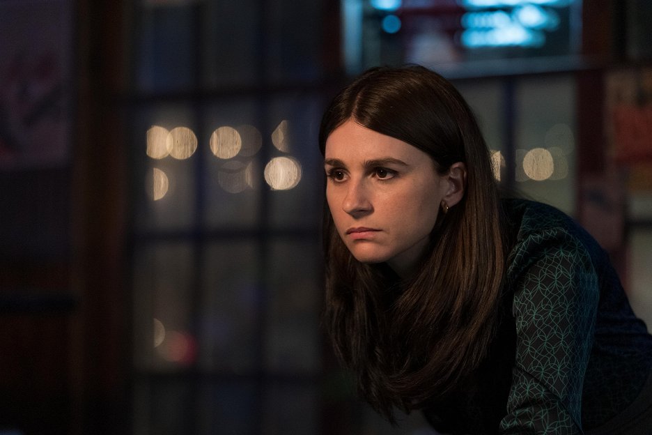 The Girl from Plainville - Never Have I Ever (E03) (2022) | ČSFD.cz