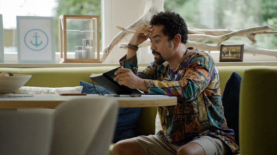 Hotel Margaret - A stoppos (E21) (2022) | ČSFD.cz