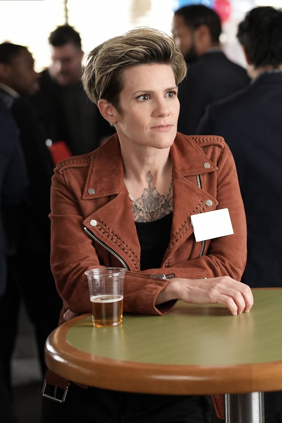 A Million Little Things - School Ties (S04E14) (2022) | ČSFD.cz