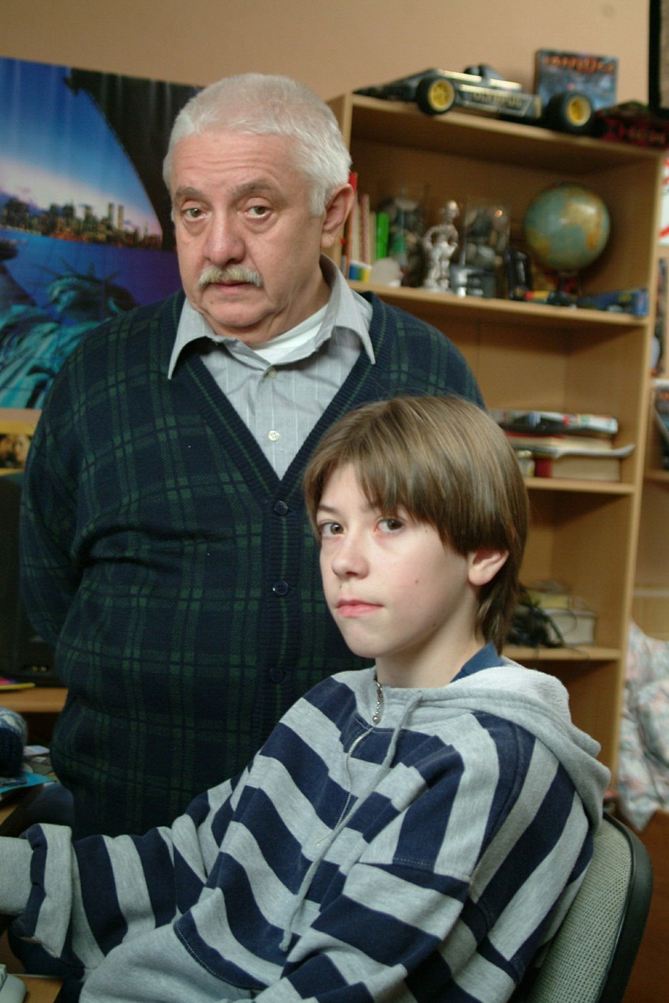 Oliver Cox | Galerie - Promo | ČSFD.cz