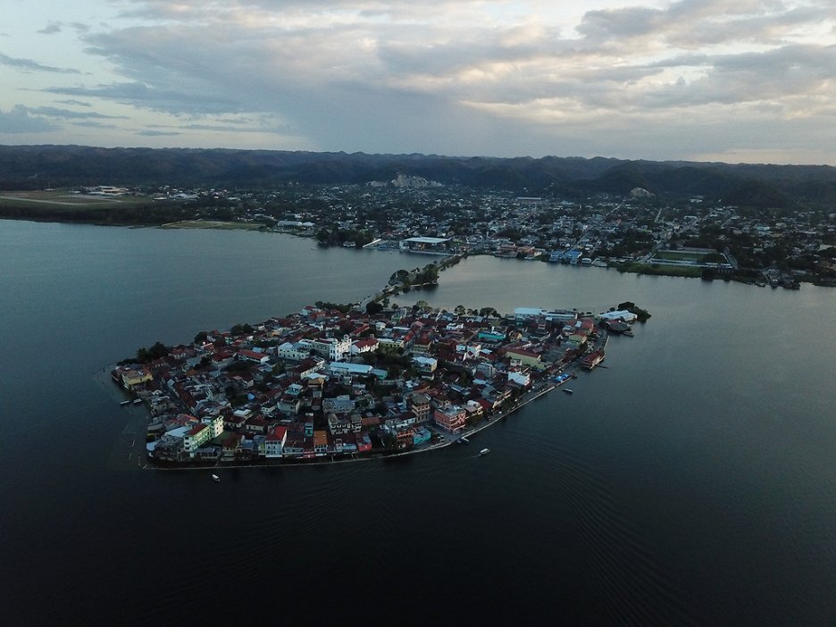 Guatemala - Mayové, šamani a kouzelníci (2020) | ČSFD.cz