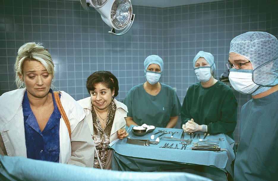 Ritas Welt - Ein harter Schnitt (S01E02) (1999) | ČSFD.cz