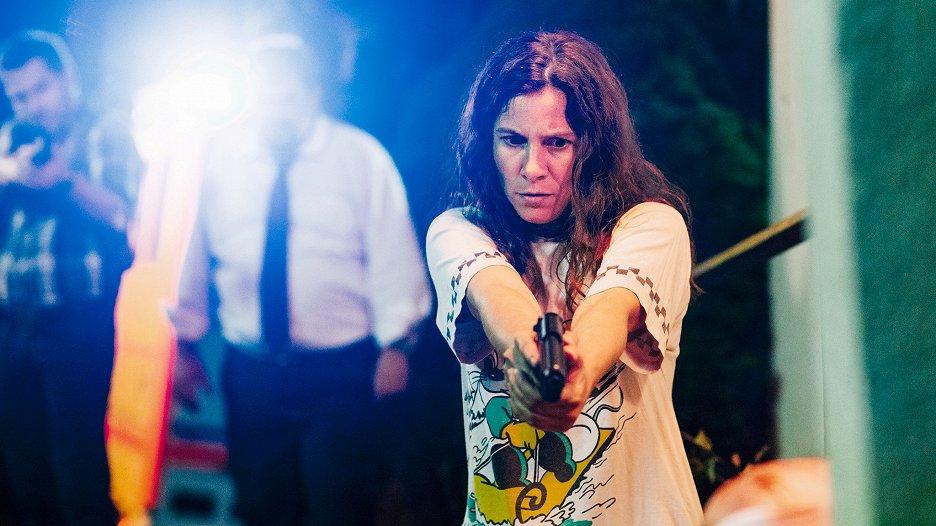 Tenká černá linie - False Friends (S04E03) (2016) | ČSFD.cz