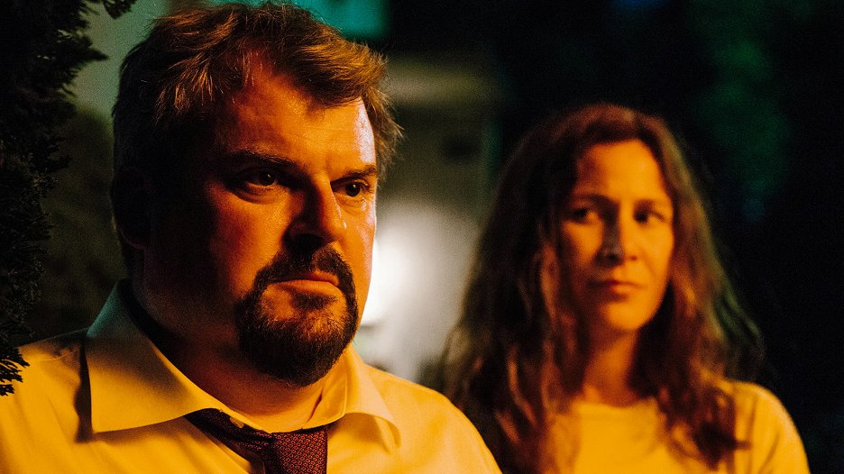 Tenká černá linie - False Friends (S04E03) (2016) | ČSFD.cz