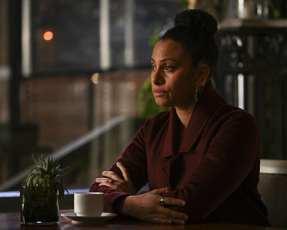 A Million Little Things - Fingers Crossed (S04E15) (2022) | ČSFD.cz