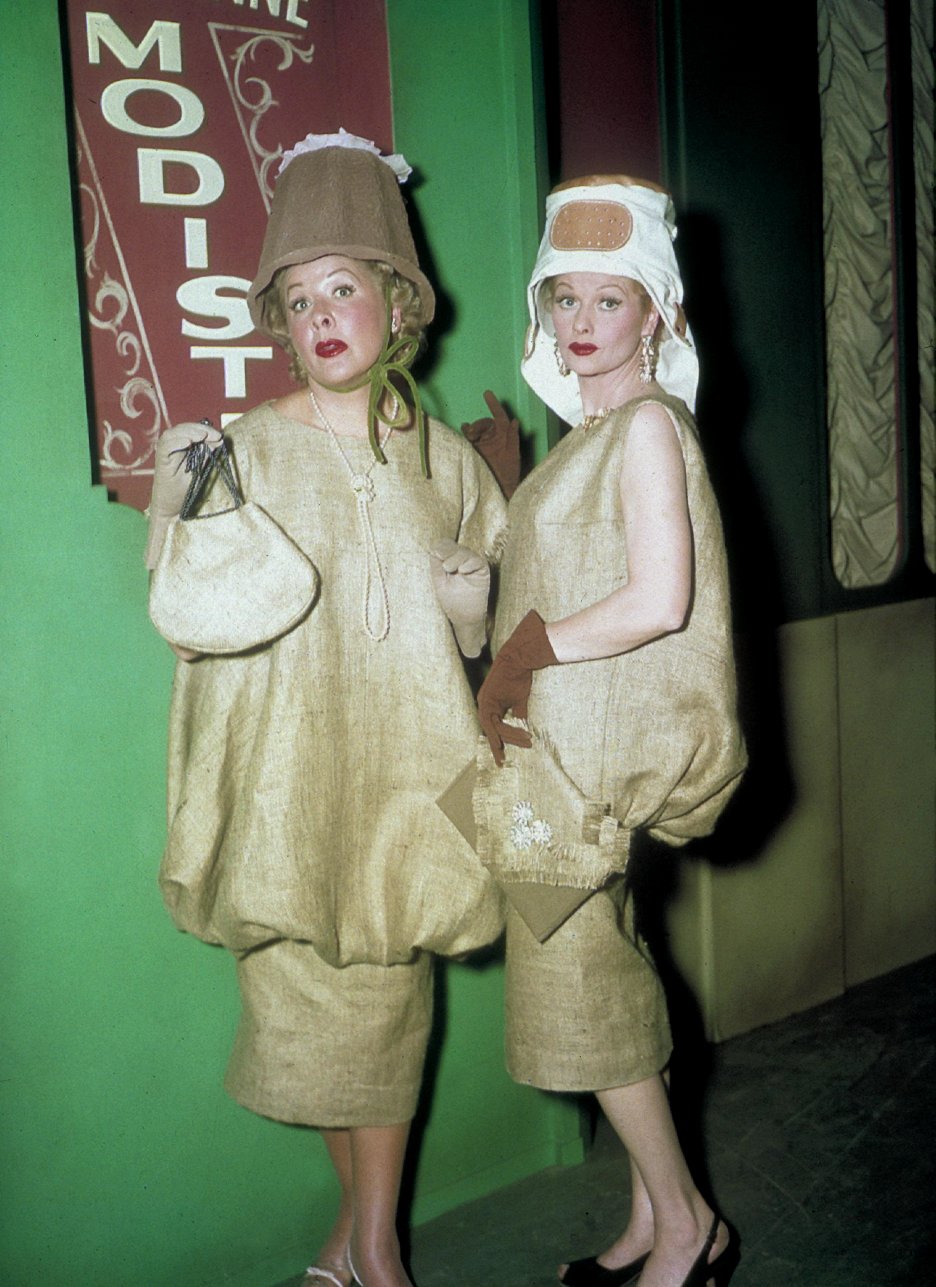 I Love Lucy - Lucy Gets a Paris Gown (S05E20) (1956) | Galerie - Z ...