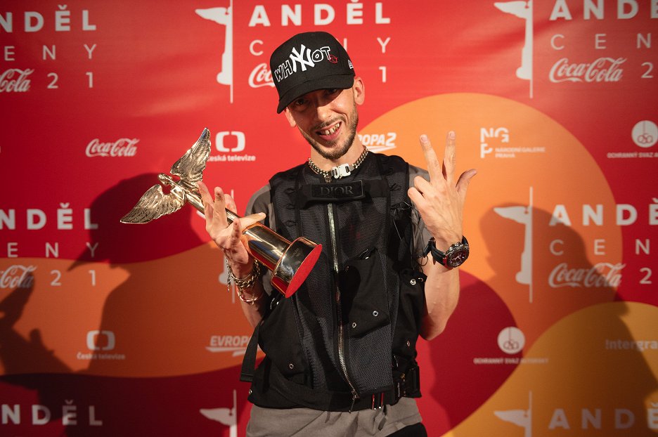 Smack One | ČSFD.cz