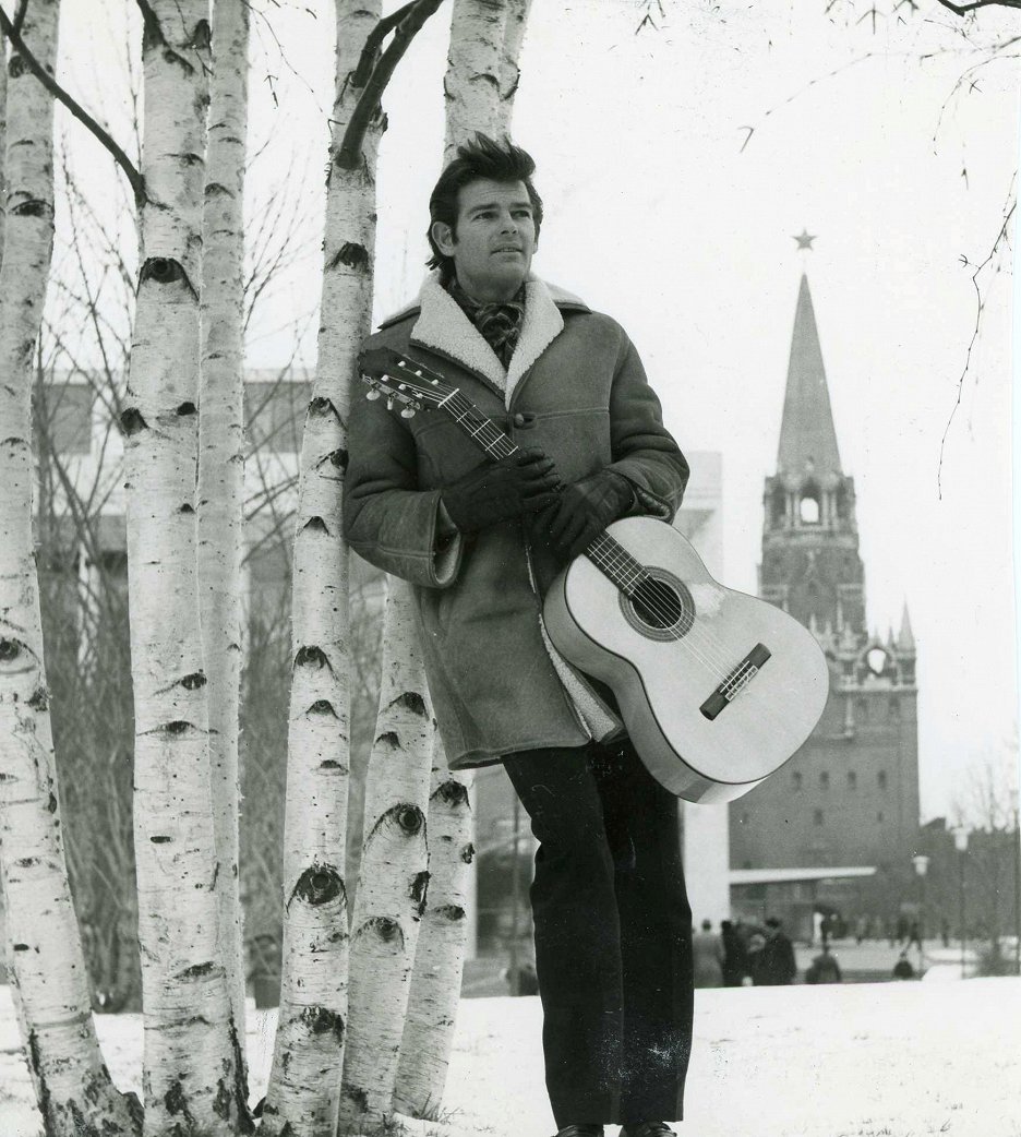 Red Elvis: The Cold War Cowboy (2022) | ČSFD.cz