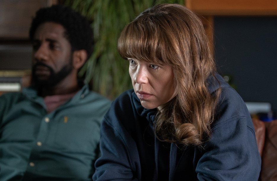 Hollington Drive - Episode 1 (E01) (2021) | ČSFD.cz