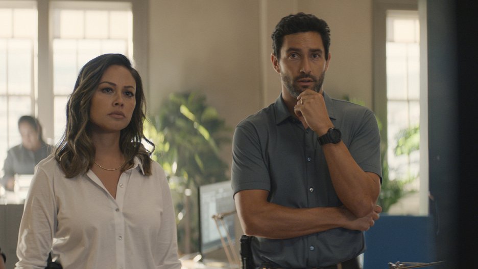 Námořní vyšetřovací služba: Hawai - Switchback (S01E21) (2022) | ČSFD.cz