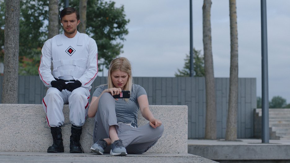 De Club van Lelijke Kinderen - De Staatsgreep - Stemmen (E05) (2019 ...