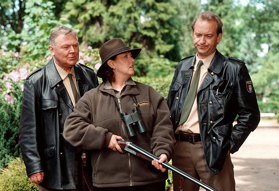 Großstadtrevier - Die Jagd nach dem Glück (S16E03) (2002) | ČSFD.cz