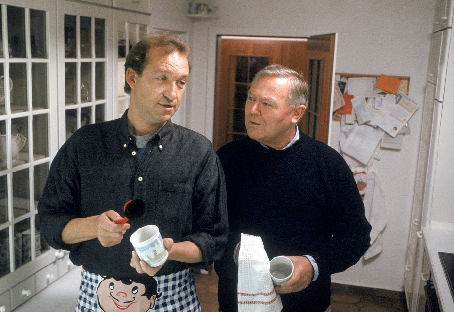 Großstadtrevier - Der weiße Ritter (S14E06) (2000) | ČSFD.cz