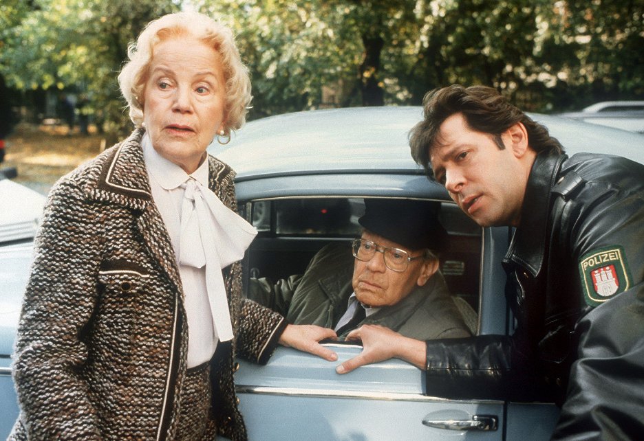 Großstadtrevier - Der Neue (S06E01) (1992) | ČSFD.cz