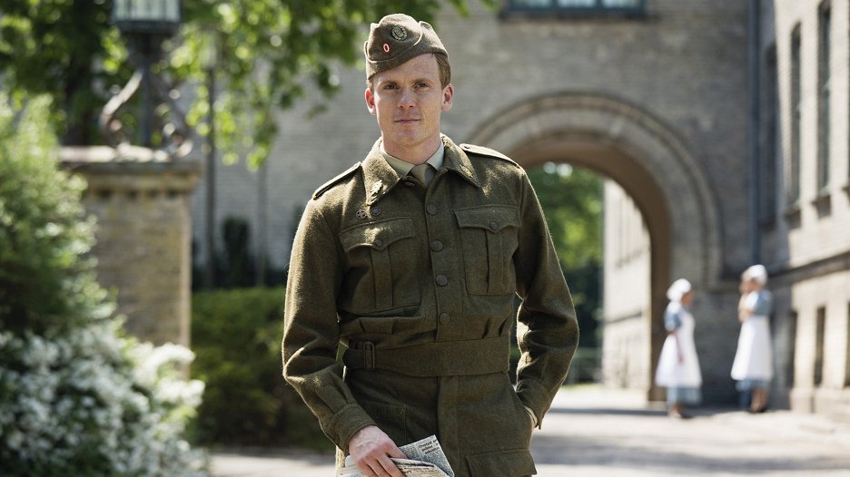 Zdravotní škola - Nové časy (S01E01) (2018) | ČSFD.cz