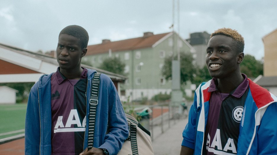 En mot en (2022) | ČSFD.cz