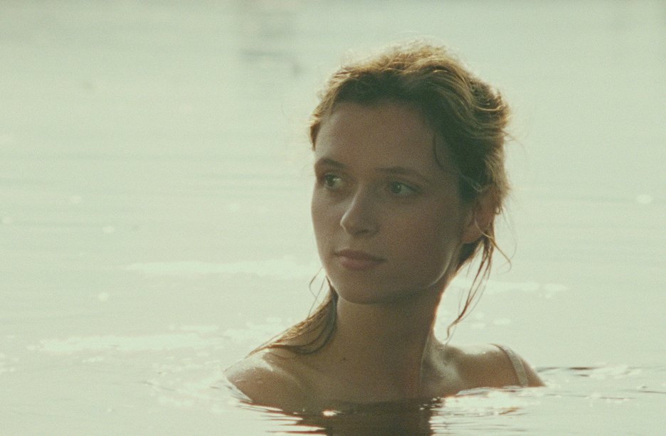 Nachové plachty (2022) | ČSFD.cz