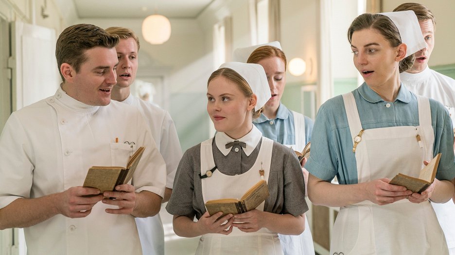 Zdravotní škola - Lži (S04E04) (2021) | ČSFD.cz