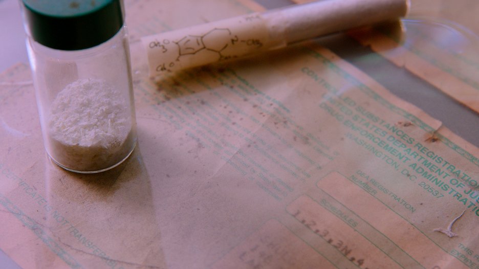 Jak se mění vědomí - 3. kapitola: Extáze (E03) (2022) | Recenze ...