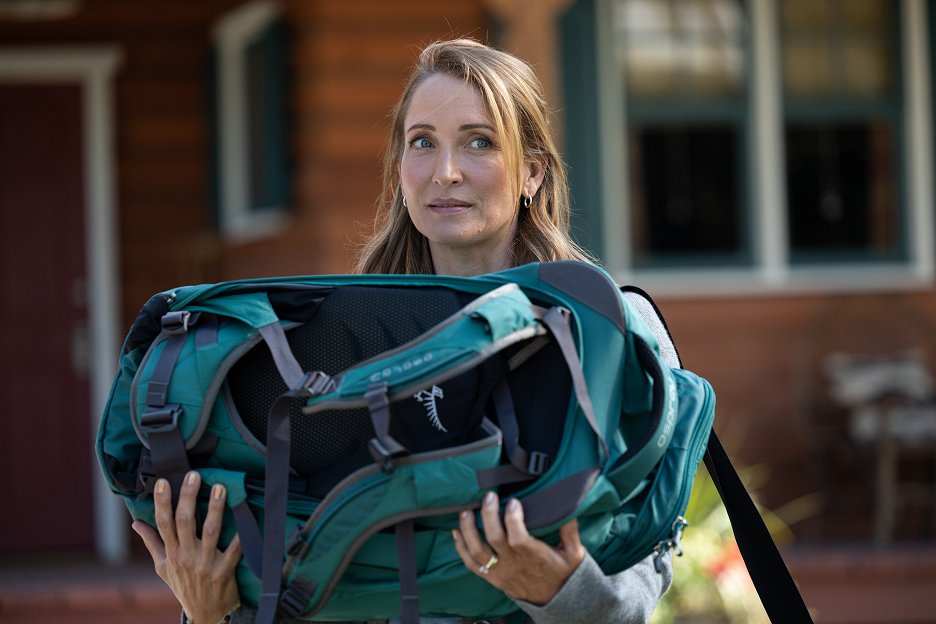 Ranč Heartland - Vzácný ptáček (S15E07) (2021) | ČSFD.cz