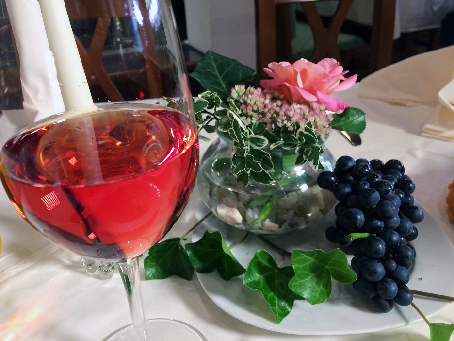 Blaue Reben - Grünes Gold. Das Schilcherland (2018) | ČSFD.cz