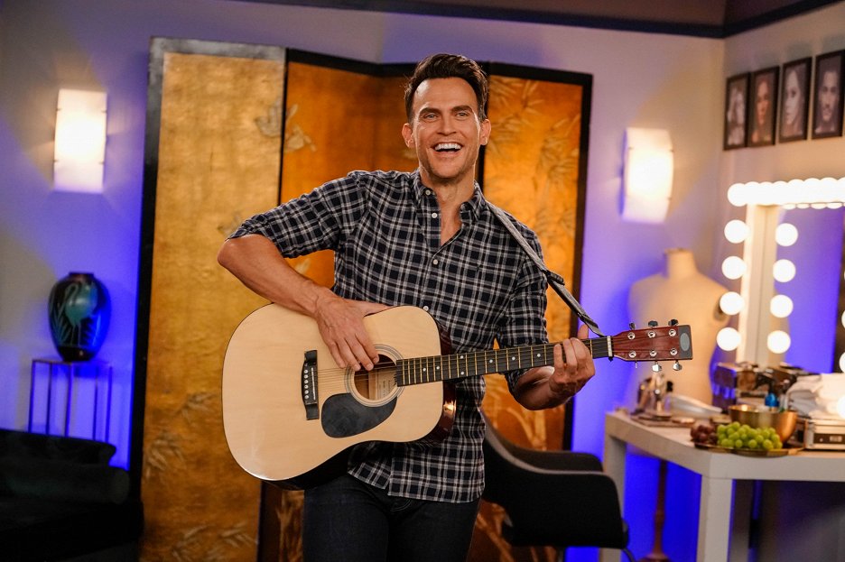 Call Me Kat - Call Me Flatch (S02E17) (2022) | ČSFD.cz