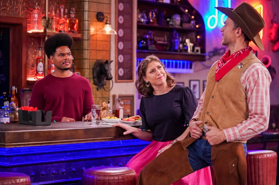 Call Me Kat - Call Me Irresponsible (S02E09) (2022) | ČSFD.cz