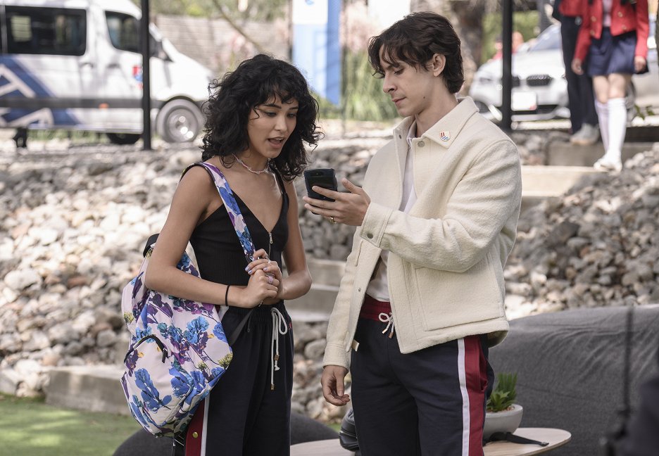 Zpívající rebelové - Virál (S02E04) (2022) | ČSFD.cz