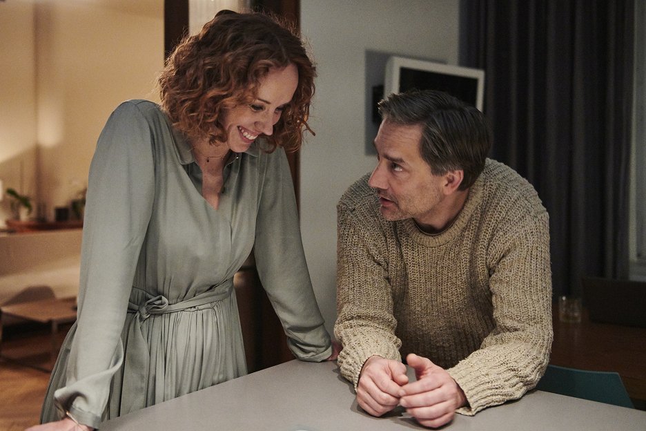 Pozadí událostí - Paridův soud (E01) (2022) | ČSFD.cz