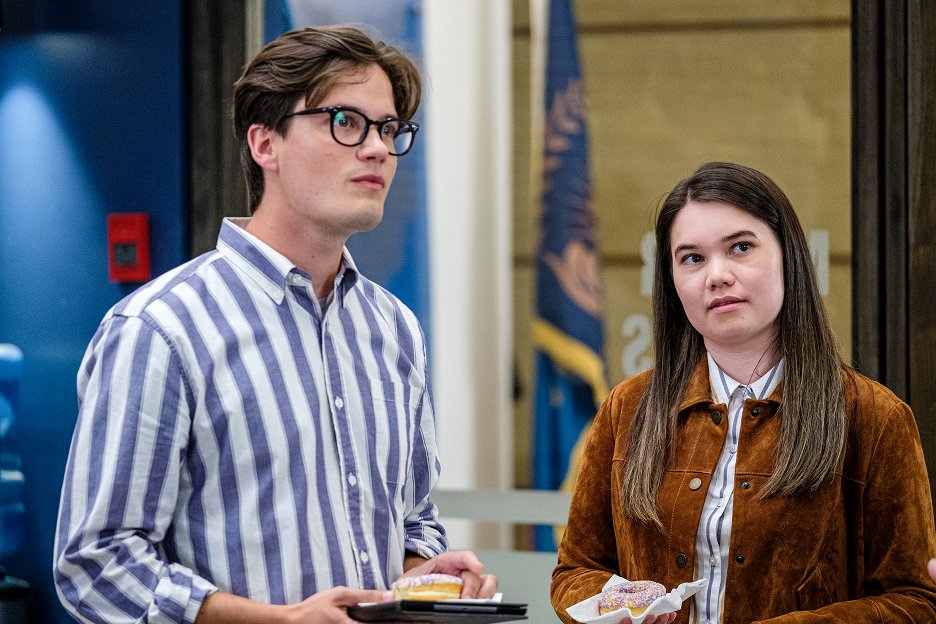 Hudson a Rex - Leader of the Pack (S04E04) (2021) | ČSFD.cz