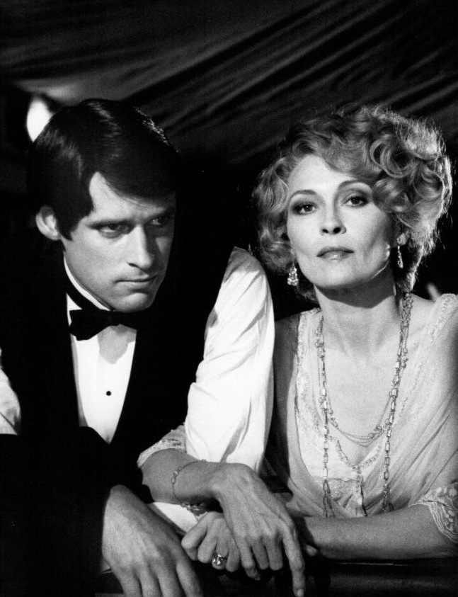 Ellis Island (1984) | Galerie - Promo | ČSFD.cz