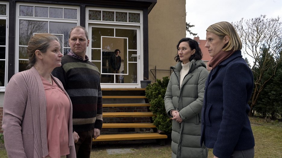 SOKO Potsdam - Fremder Vertrauter (S05E01) (2022) | ČSFD.cz