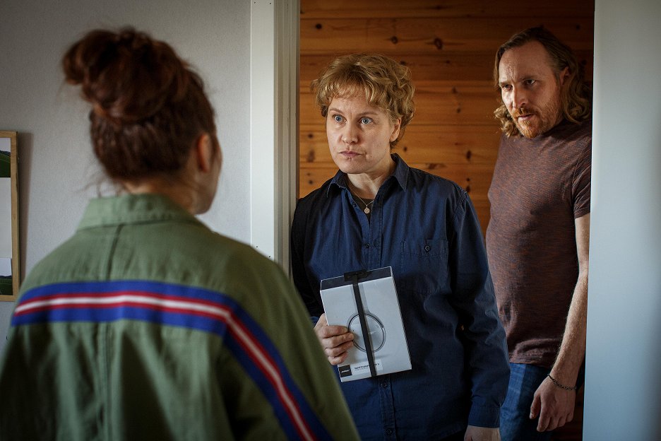 Åsa Larssons Rebecka Martinsson - Lögnen: Del 1 (S02E05) (2020) | ČSFD.cz