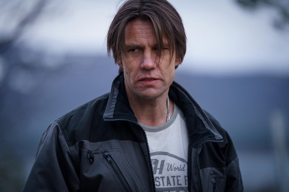 Åsa Larssons Rebecka Martinsson - Lögnen: Del 2 (S02E06) (2020) | ČSFD.cz