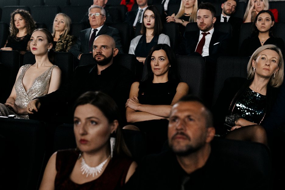 Niewidzialna wojna (2022) | Galerie - Plakáty | ČSFD.cz
