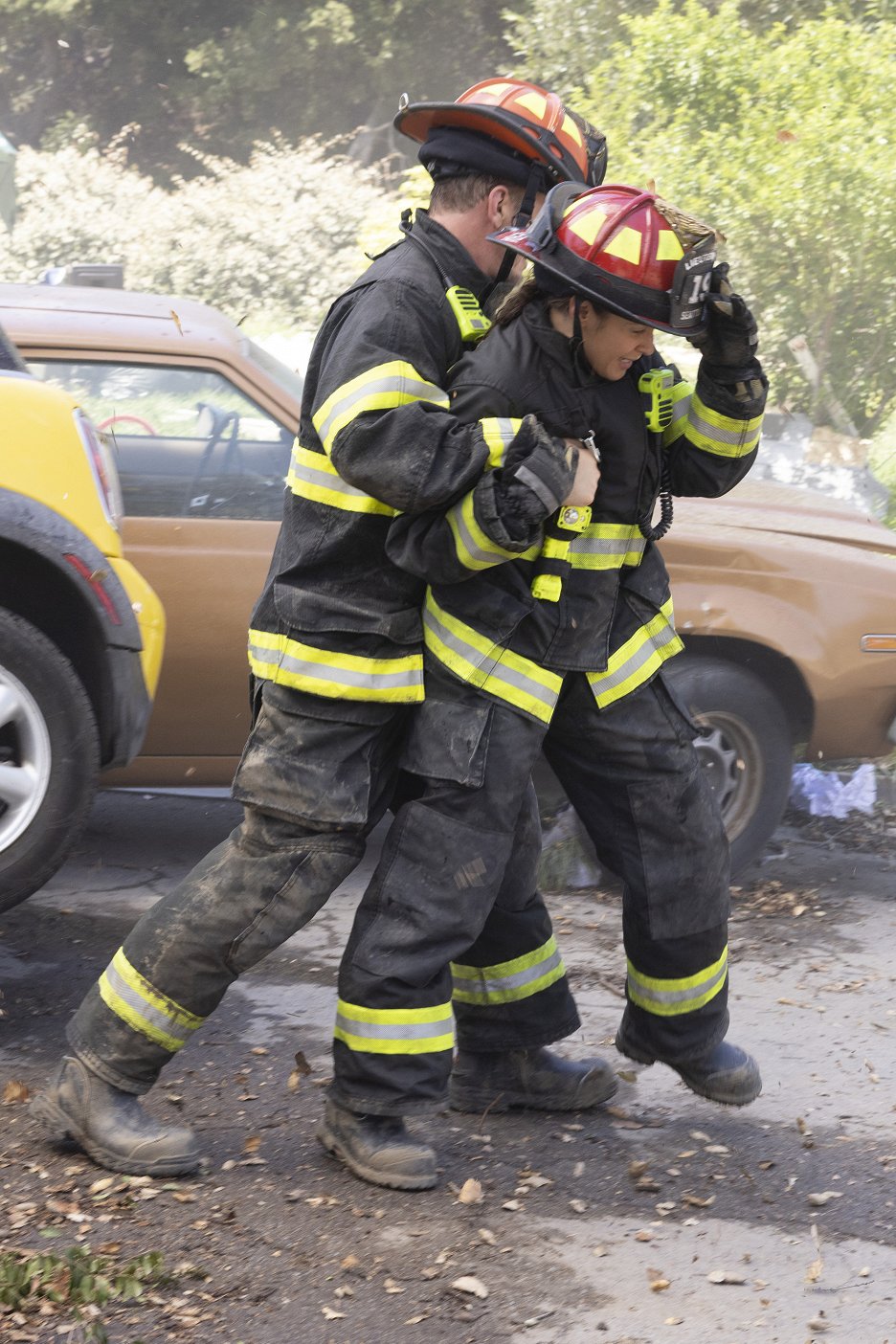 Station 19 - Tornádo (S06E01) (2022) | ČSFD.cz