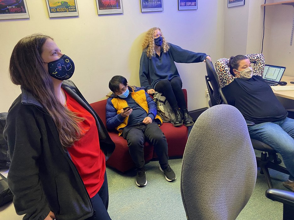 Ultimate Space Telescope (2022) | Creators | ČSFD.cz