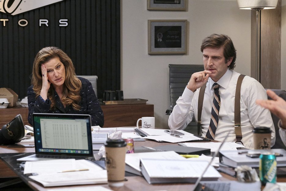 American Auto - Recall (S01E07) (2022) | ČSFD.cz