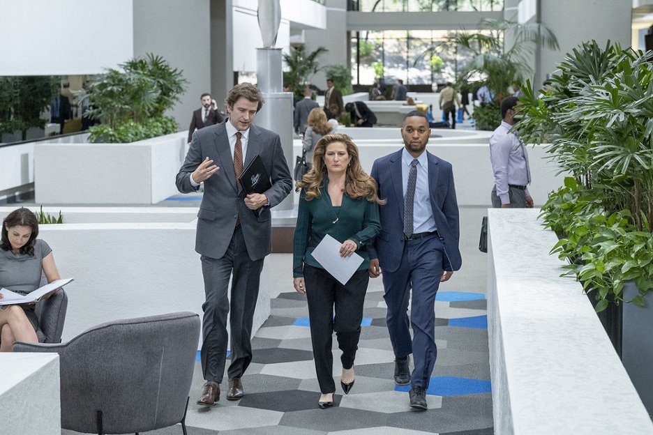 American Auto - Earnings Call (S01E03) (2022) | ČSFD.cz