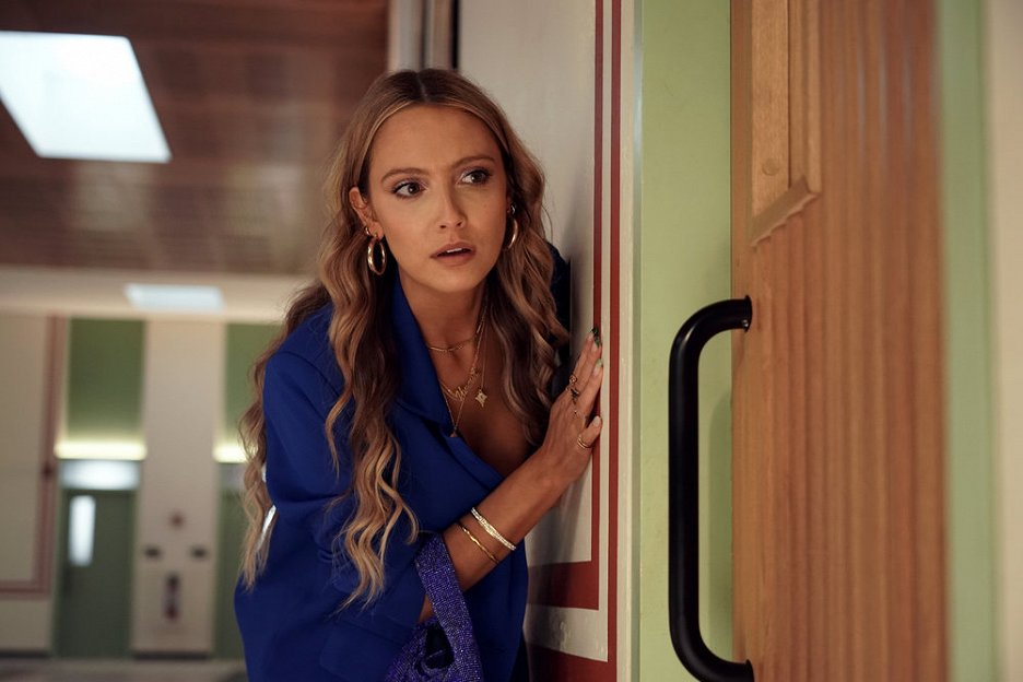 Jeden z nás lže - Simon říká: Dejte se radši na modlení (S02E06) (2022 ...