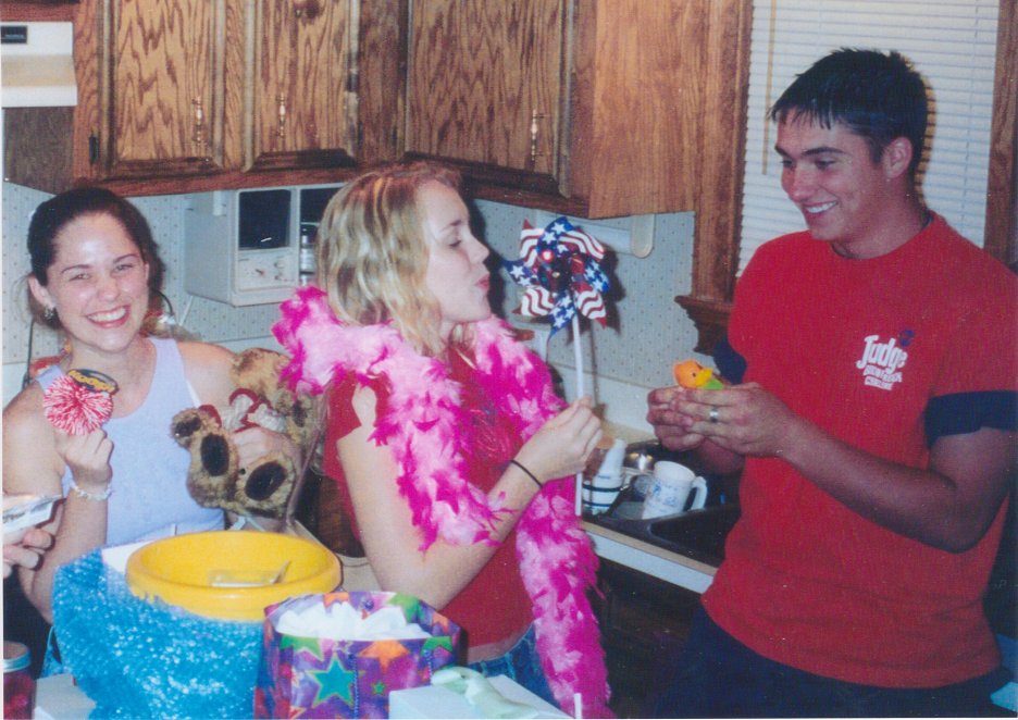 Escaping Captivity: The Kara Robinson Story (2021) | Galéria - Z filmu ...