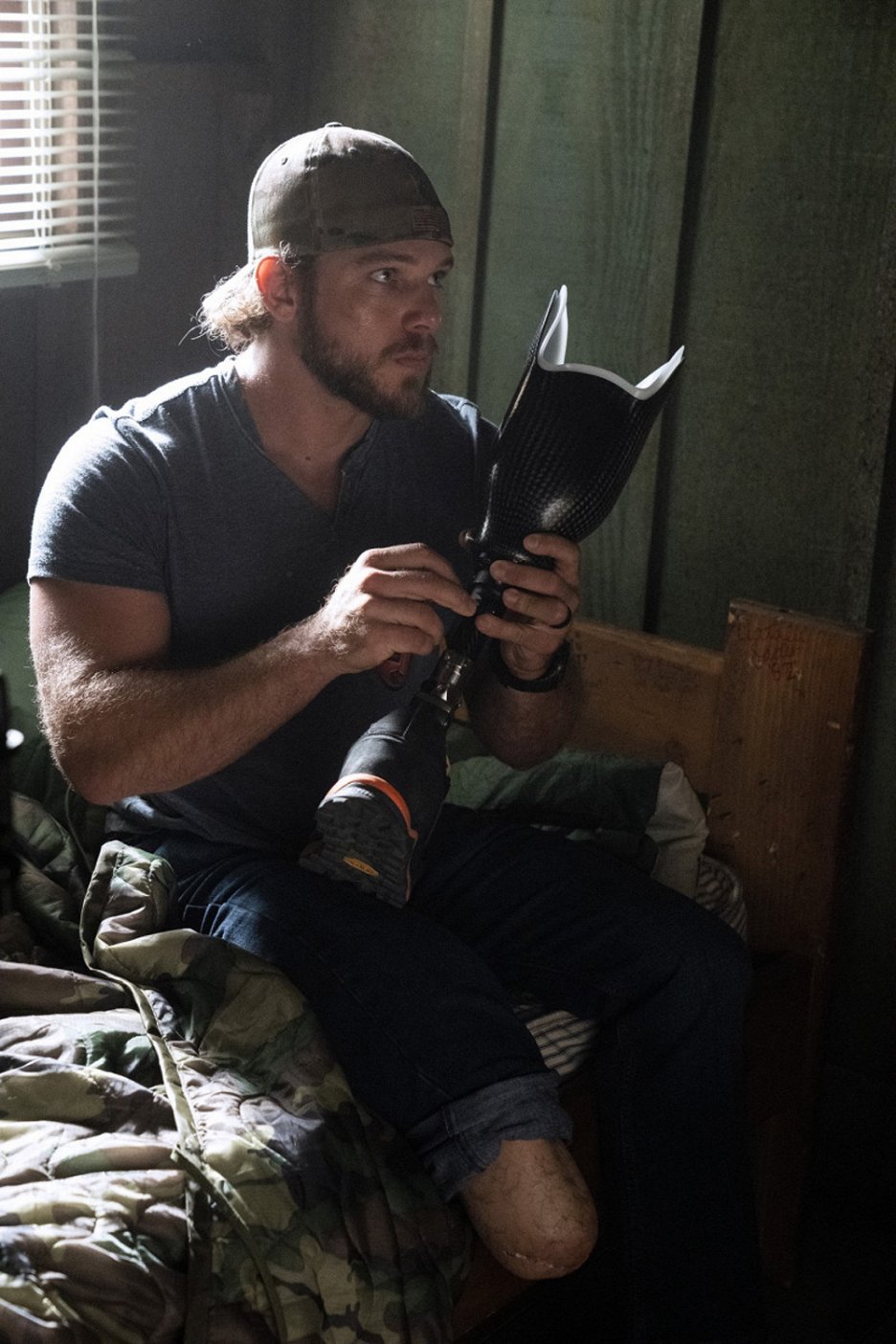 Tým SEAL - Watch Your 6 (S06E06) (2022) | ČSFD.cz