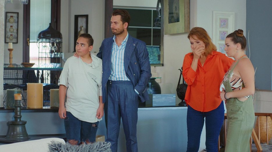 Aşk ve Umut - Episode 4 (S01E04) (2022) | ČSFD.cz