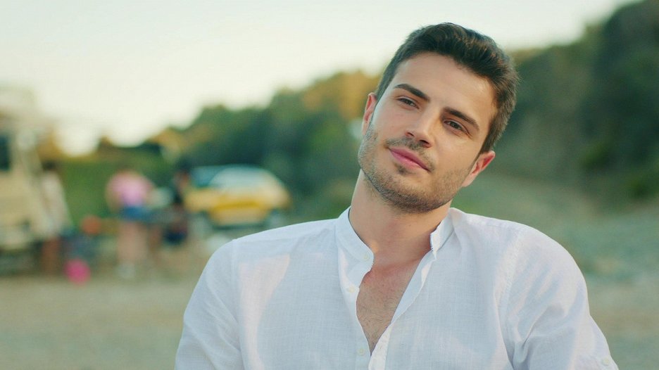 Aşk ve Umut - Episode 5 (S01E05) (2022) | ČSFD.cz