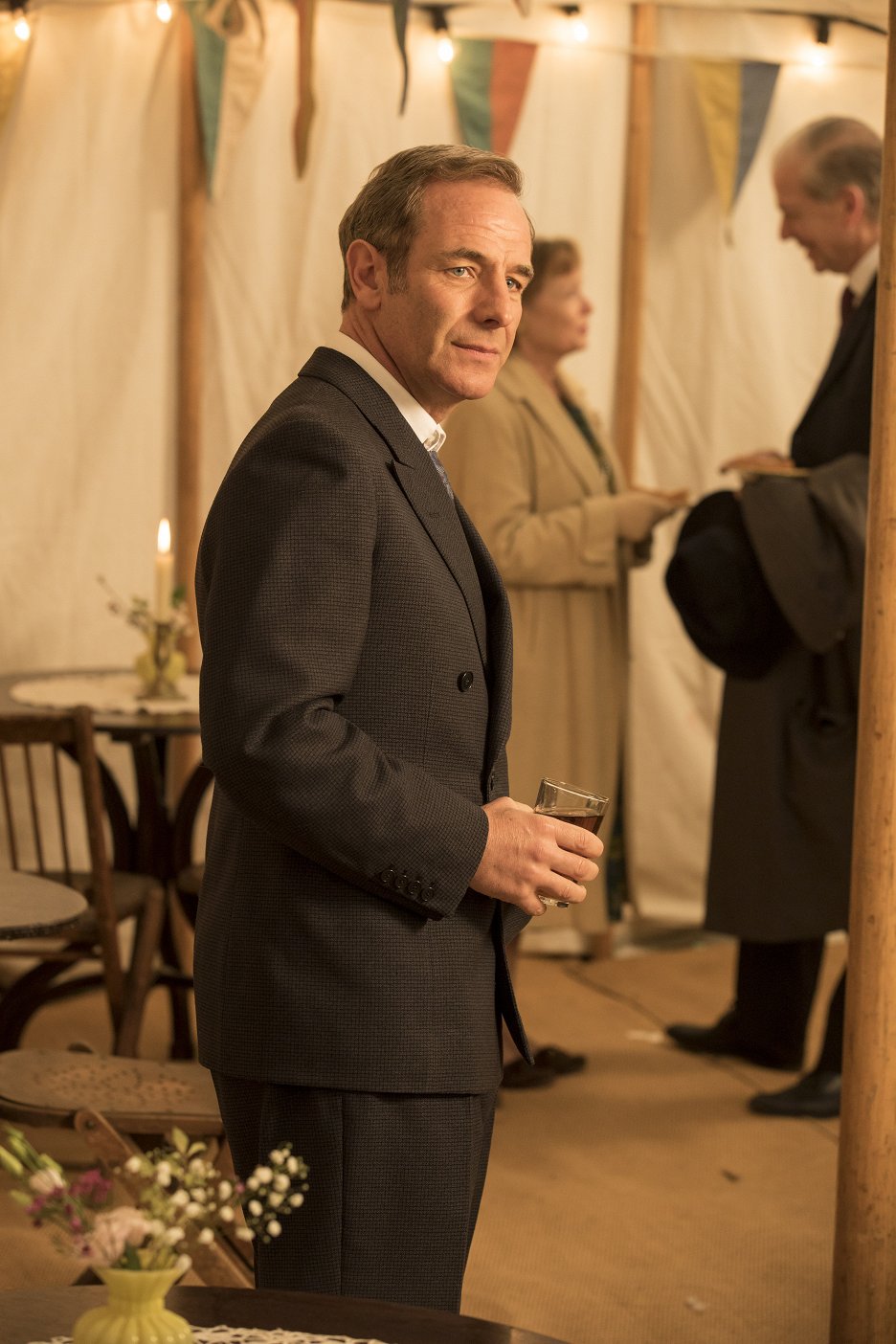 Grantchester - Episode 6 (S03E06) (2017) | Galerie - Z epizody | ČSFD.cz