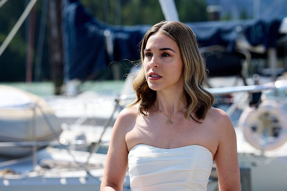 The Engagement Back-Up (2022) | ČSFD.cz