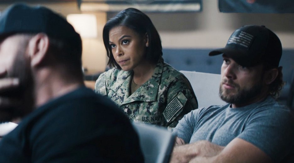 Tým SEAL - Head On (S05E10) (2021) | ČSFD.cz