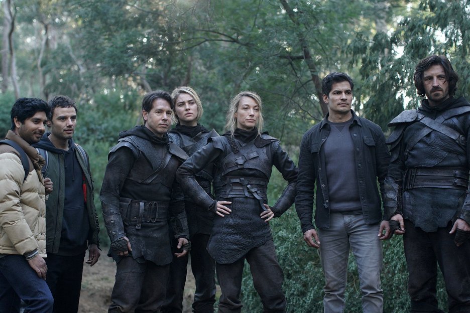 La Brea - The Heist (S02E05) (2022) | ČSFD.sk